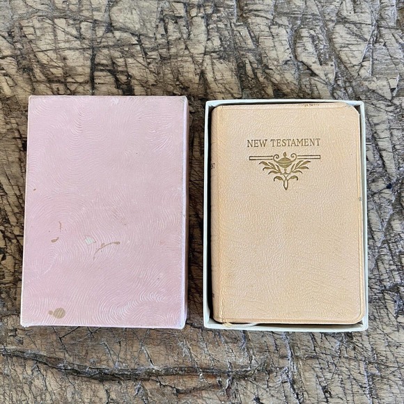 Bible | Accents | Vintage Collins Minion Pink Leatheroid Pocket Gift ...